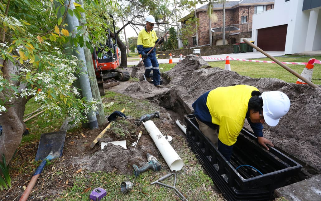 Civil Construction, Pipe Laying, Pits and Manhole – ROC Communications